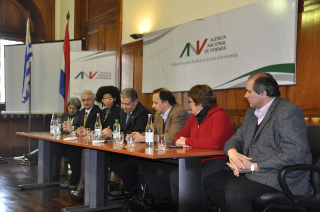 Pagos a la Agencia Nacional de Vivienda a través del Correo y de Abitab ...